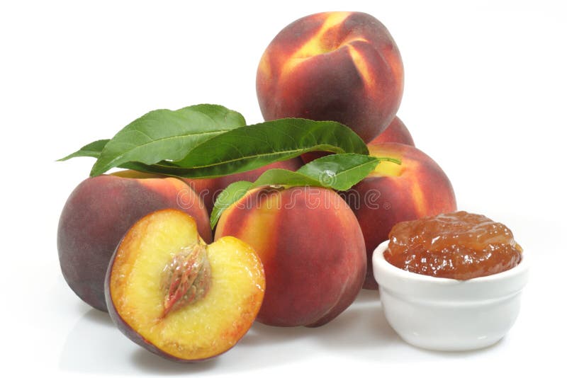Perziken stock foto. Image of geïsoleerd, besnoeiing - 11362036