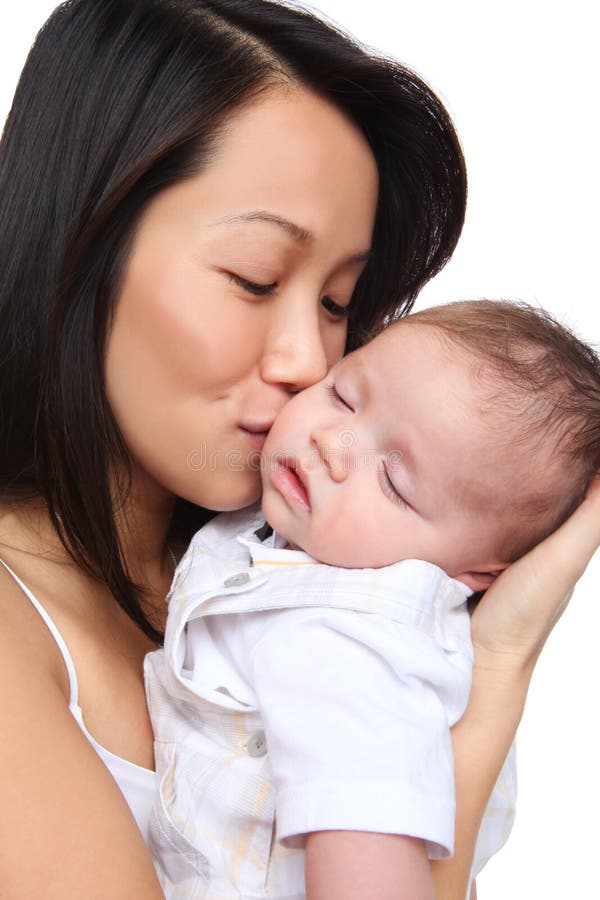 De Jonge Zoon Van De Holding Van De Moeder Stock Afbeelding - Image of ...