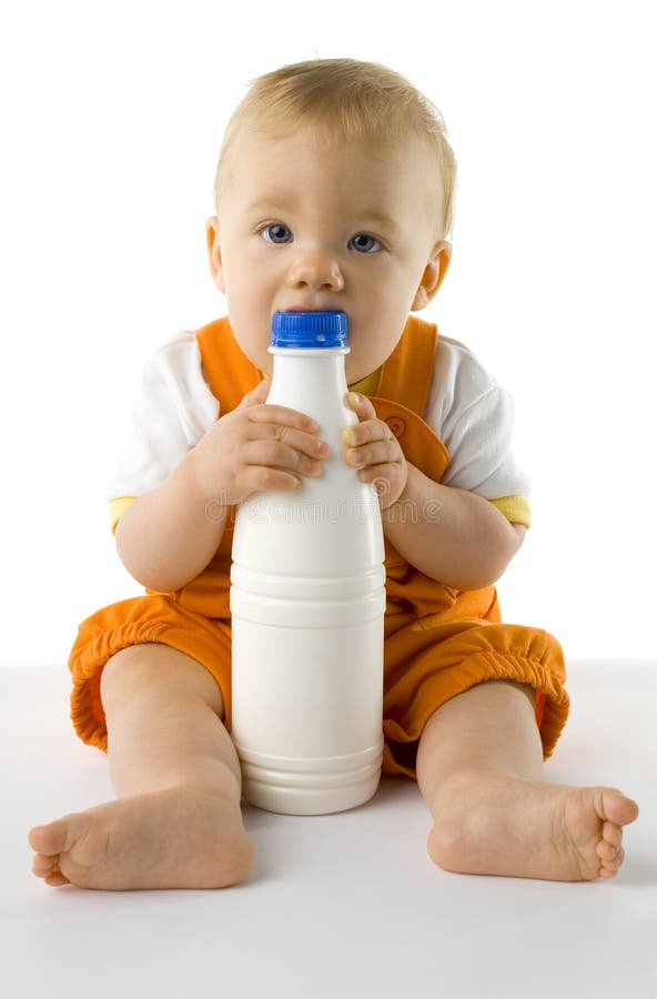 De Jongen Van De Baby Met Fles Stock Foto - Image of calcium, honger ...