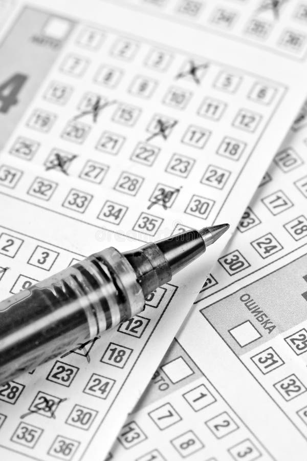 De kaartjes van de loterij stock foto. Image of contant - 17134446