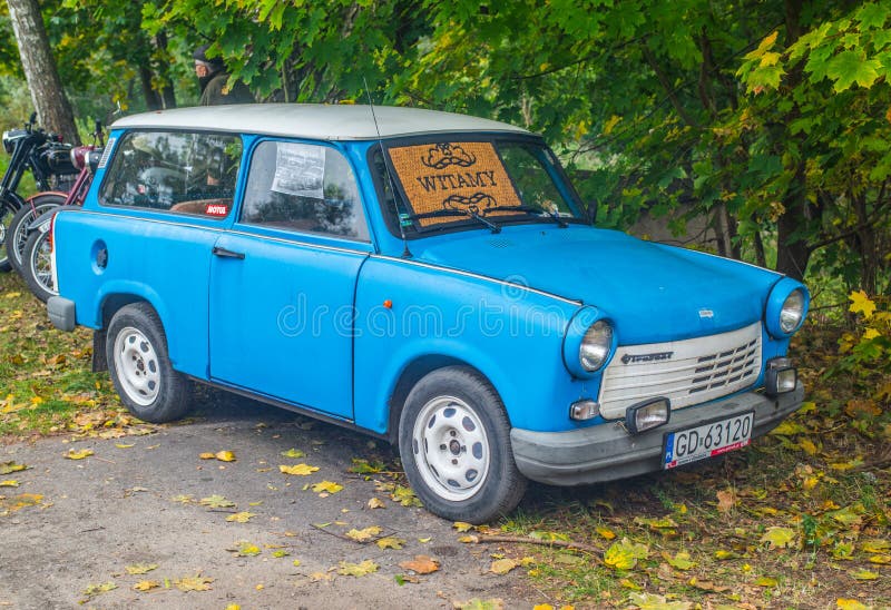 De Klassieke Oostduitse Blauwe Auto Van Trabant Redactionele Foto ...