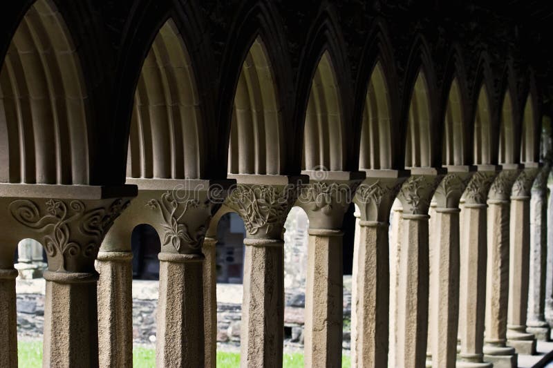 Kloostergewelf stock afbeelding. Image of beroemd, binnenlands - 7091205