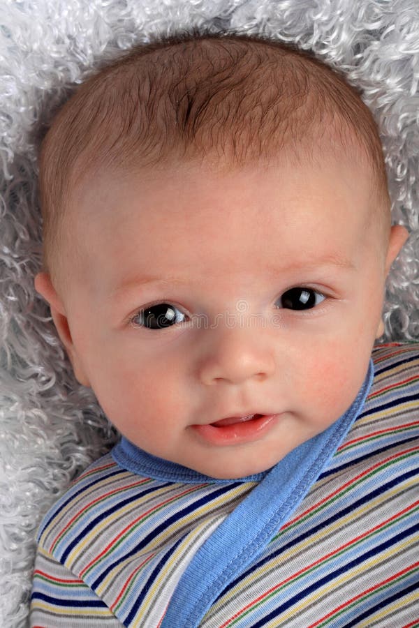 De Leuke Jongen Van De Baby Stock Afbeelding - Image of neus, baby ...