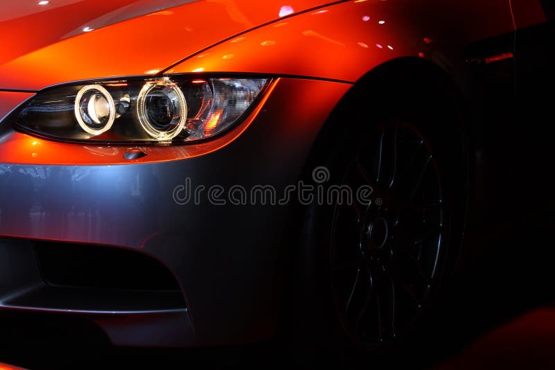 De Lichten van de auto stock afbeelding. Image of helder - 2293129