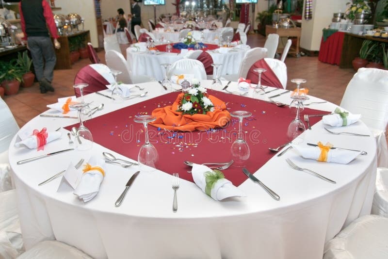 De Opstelling Van De Restaurantlijst Stock Afbeelding - Image of buffet ...