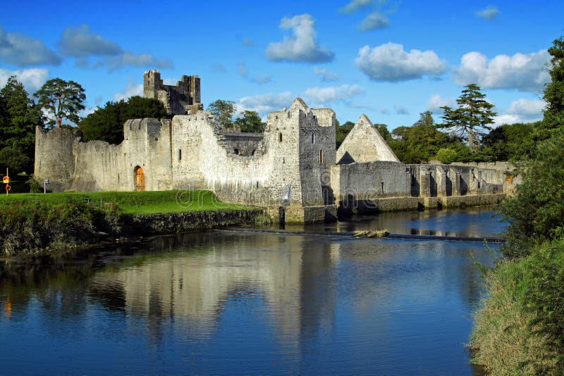 Kasteel Adare, Co. Limerick, Ierland Stock Afbeelding - Image of gebouw ...