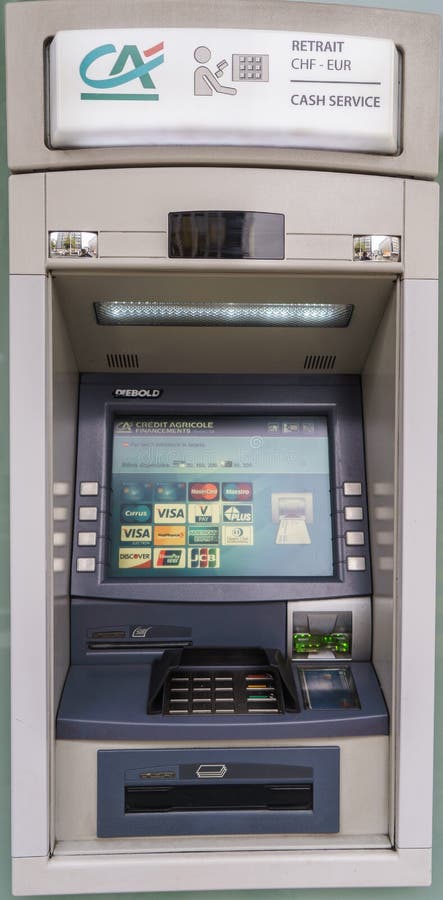 De Machine van UBS ATM redactionele foto. Image of financiën - 47102151