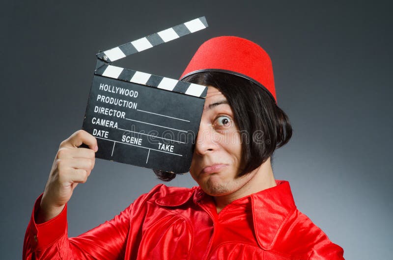 De Man Die De Rode Hoed Van Fez Dragen Stock Afbeelding - Image of ...