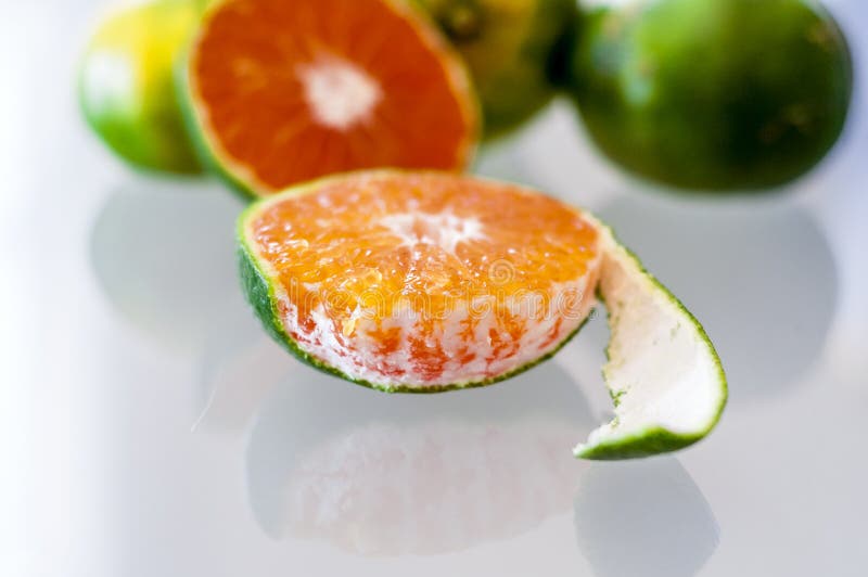 De Mandarijnen Van De Bodrumsatsuma-mandarijn Stock Afbeelding - Image ...