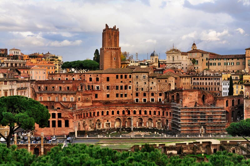 De Markt van Trajan, Rome stock foto. Image of hemel - 17579150