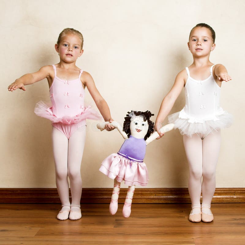 De Meisjes van het ballet stock foto. Image of klein - 10730504