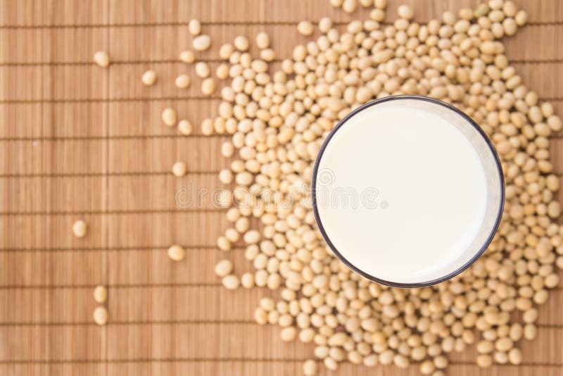 De melk van de soja stock foto. Image of bonen, vezel - 24765644