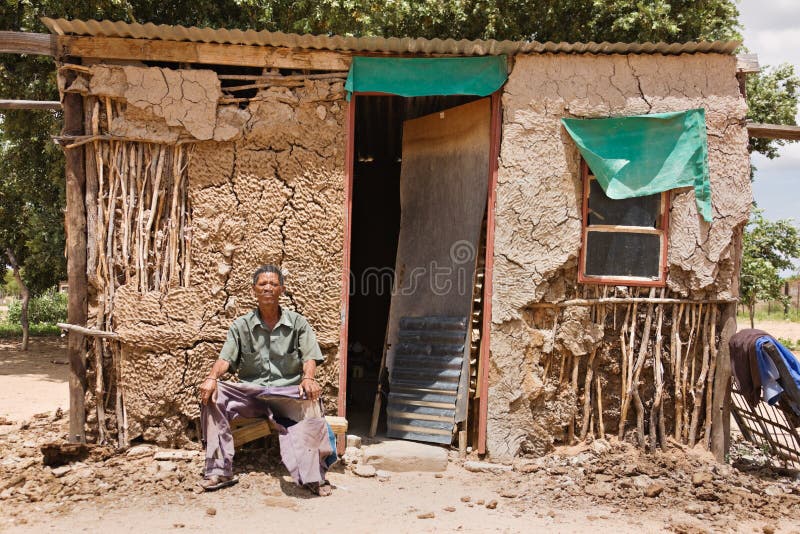 De mens van Basarwa stock afbeelding. Image of zitting - 8105319