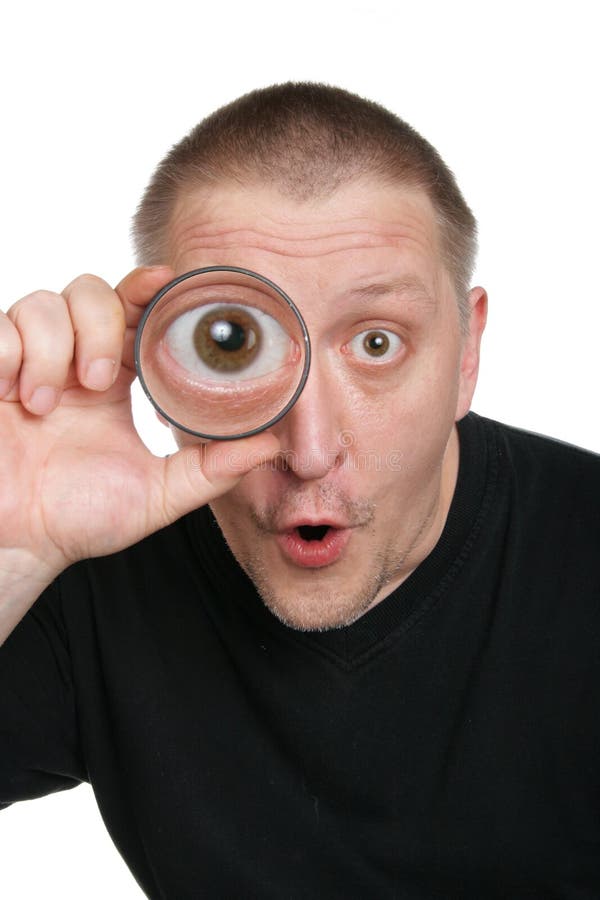 De Mens Ziet Door Het Overdrijven Gla Stock Foto - Image of pret ...