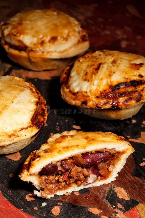 De Mini Pastei Van Het Spaanse Pepersrundvlees Stock Afbeelding - Image ...