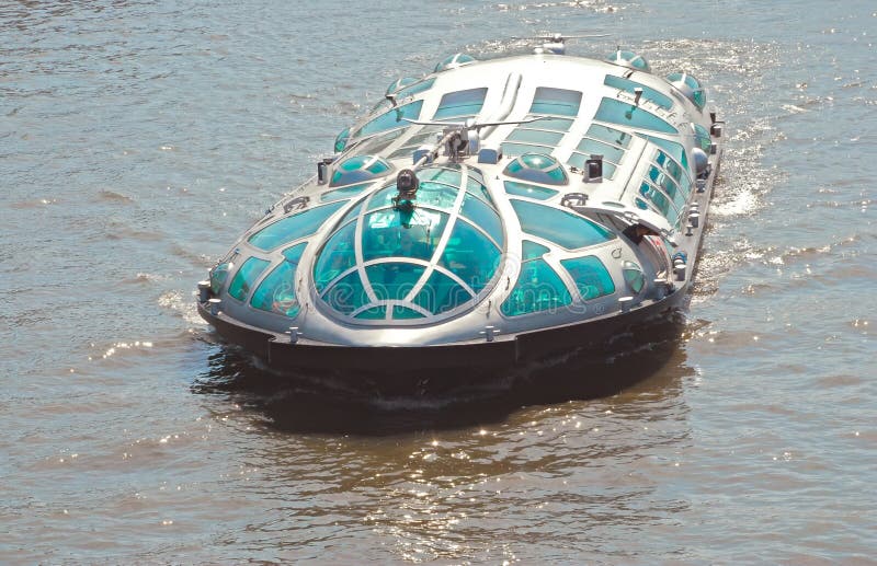 De Moderne Cruise Van De Boot Stock Foto - Image of veerboot, tokio ...