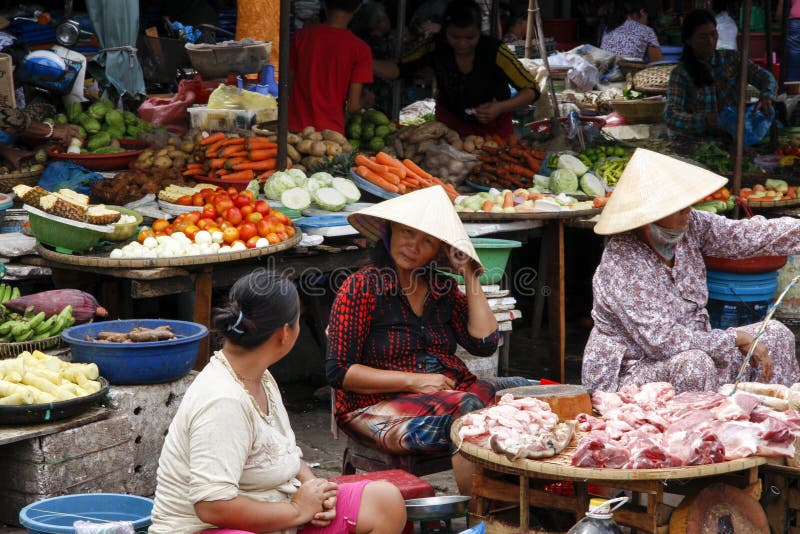 De Oostelijke Markt Van Vietnam Redactionele Fotografie - Image of ...