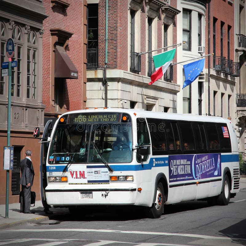 De Openbare Bus Van New York Redactionele Stock Foto - Image of ...