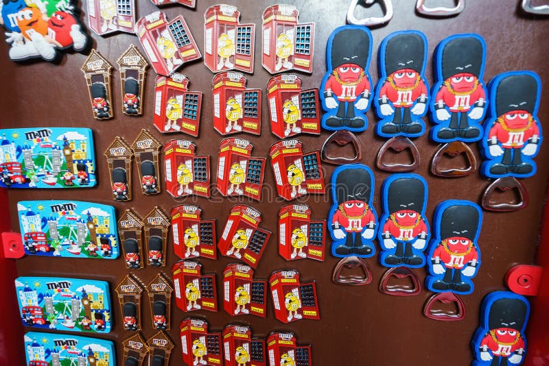 De opslag van M&MsWorld redactionele afbeelding. Image of kleurrijk ...