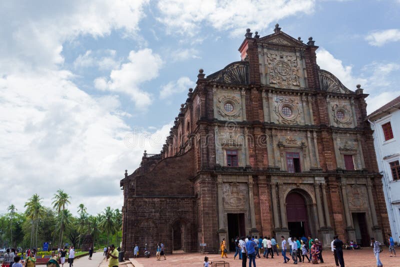 De Oude Bouw Van De De Steenkerk Van Goa Beroemde Redactionele Stock ...