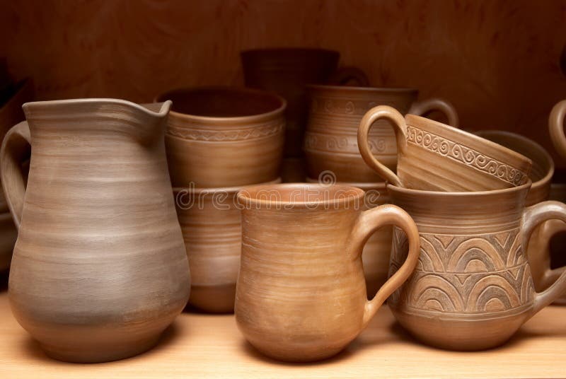 De oude Potten van de Klei stock foto. Image of pottenbakker - 41049578