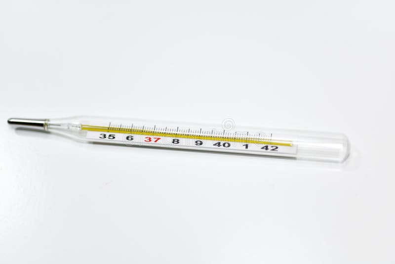 Glazen Kwikthermometer in De Hand Van Een Vrouw Op Een Zwarte ...