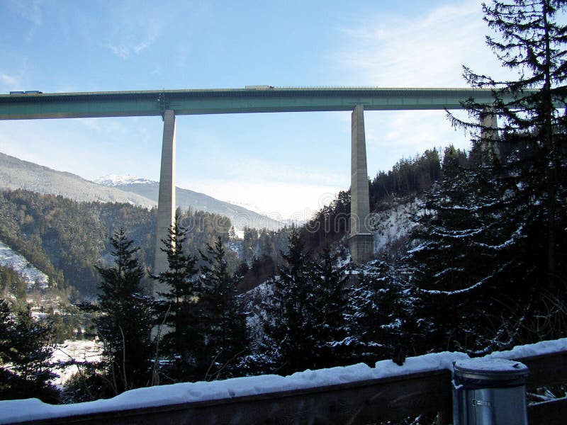 De Poort Van De Brennerpas Aan Italië Stock Foto - Image of brug ...