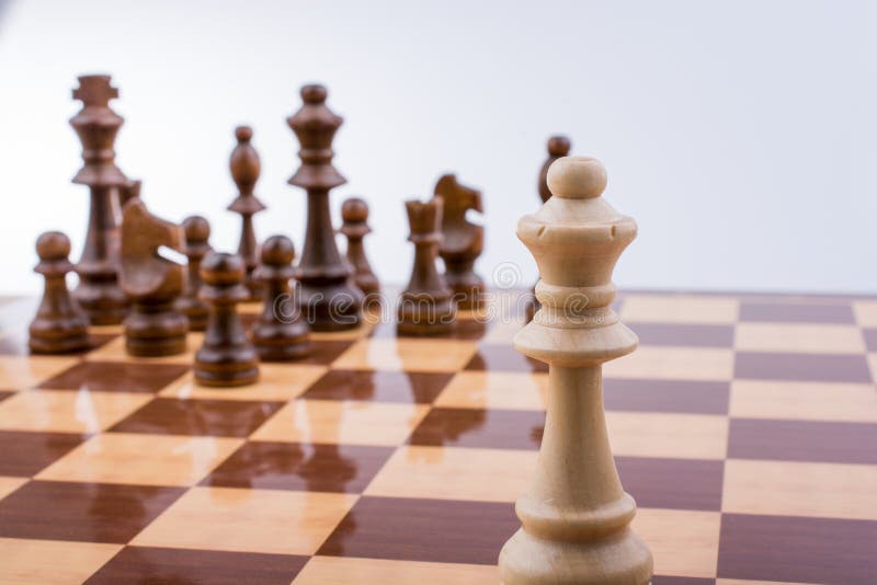 De Raad Van Het Schaak Met Schaakstukken Stock Foto - Image of reeks ...