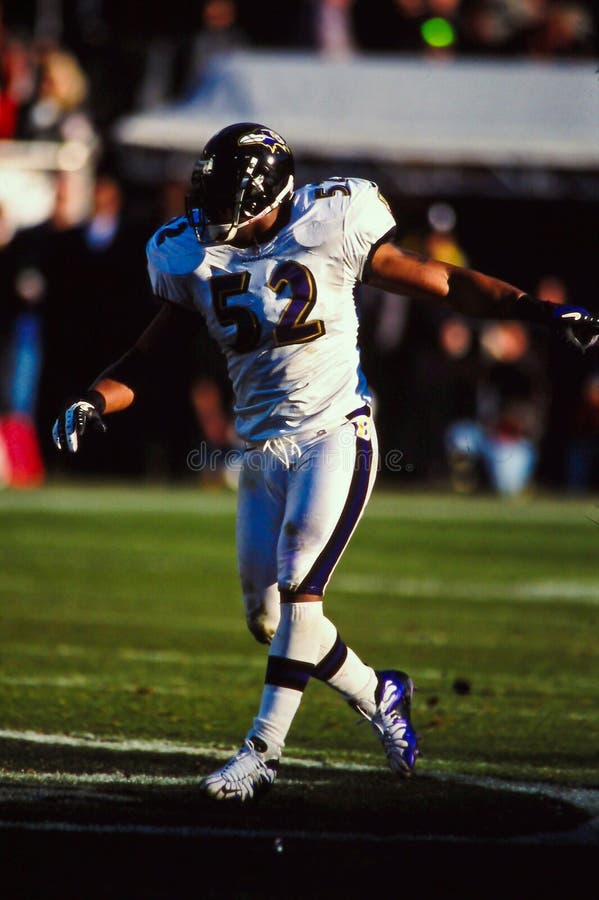 De Raven Van Ray Lewis Baltimore Redactionele Fotografie - Image of ...