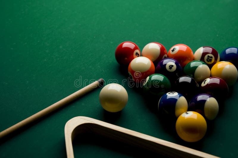 De reeks van het biljart stock foto. Image of ballen - 20702214