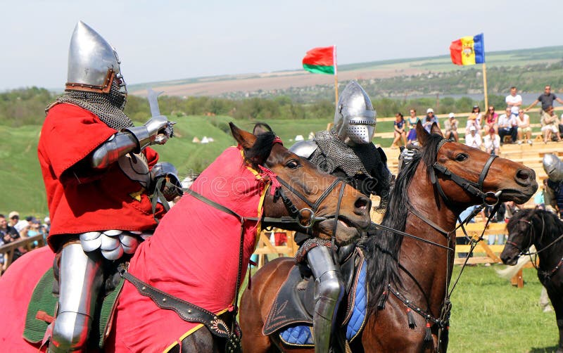 Vechtende ridders redactionele afbeelding. Image of renaissance - 30970090