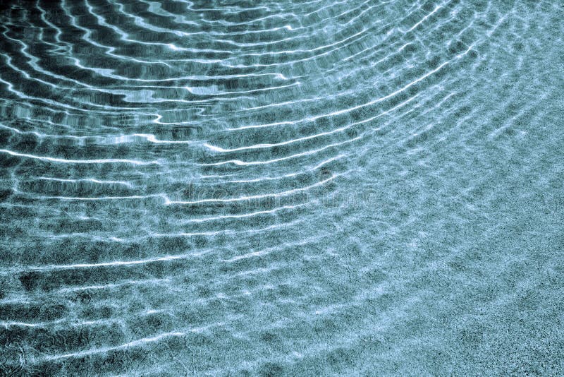 De Rimpeling van het water stock afbeelding. Image of samenvatting ...