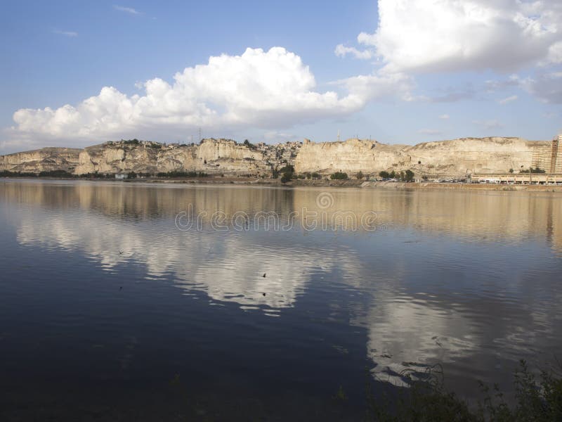 De Rivier Van Eufraat in Birecik, Turkije Stock Foto - Image of cultuur ...