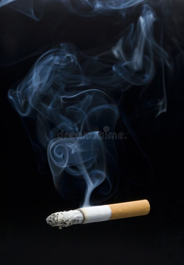 Sigarenrook stock foto. Image of gevaar, gebiedsdeel, vergift - 7487626