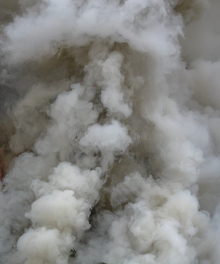 Rook stock afbeelding. Image of stof, begrip, explodeer - 102282409