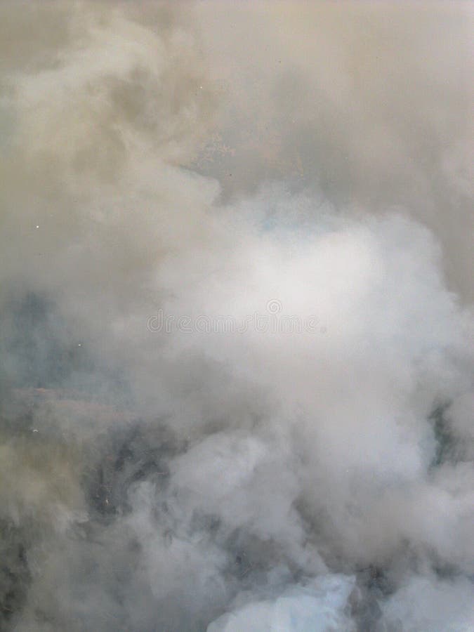 Rook stock afbeelding. Image of stof, begrip, explodeer - 102282409