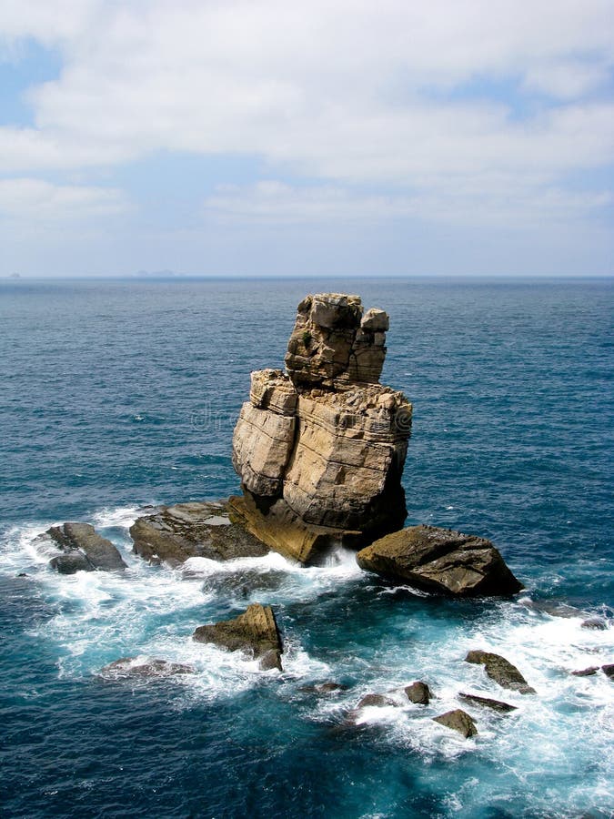 De rots stock foto. Image of hemel, blauw, europa, overzees - 11610966