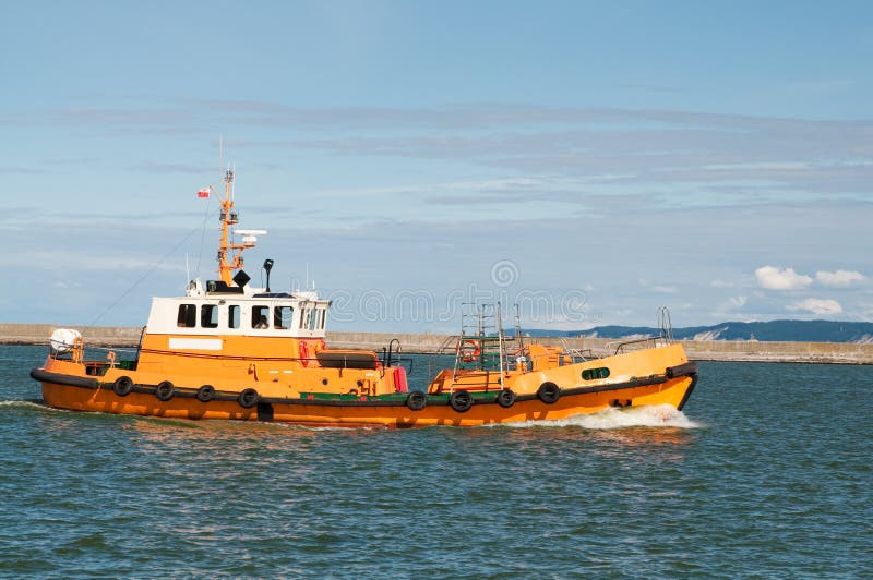 De Sleepboot Van De Haven Op Het Overzees Stock Afbeelding - Image of ...