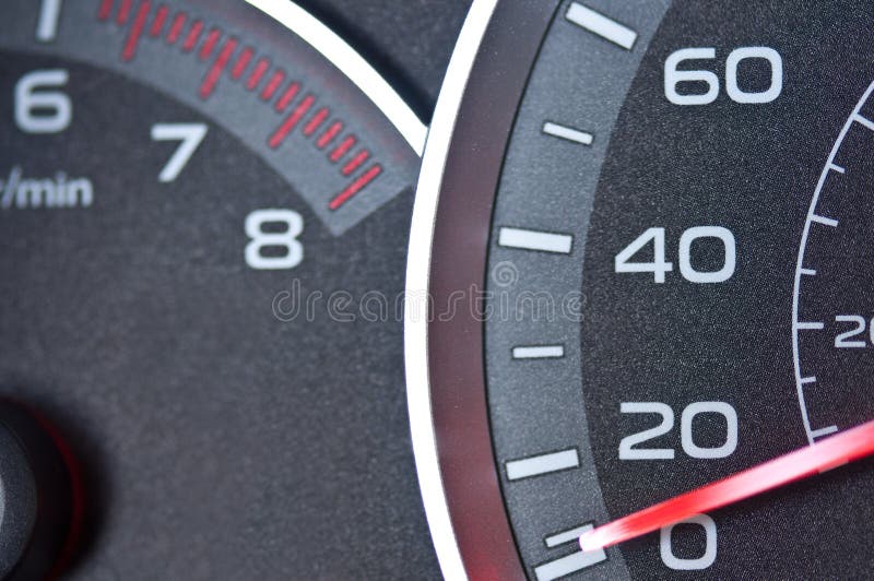 Auto-snelheidsmeter En Toerenteller Stock Afbeelding - Image of gaan ...