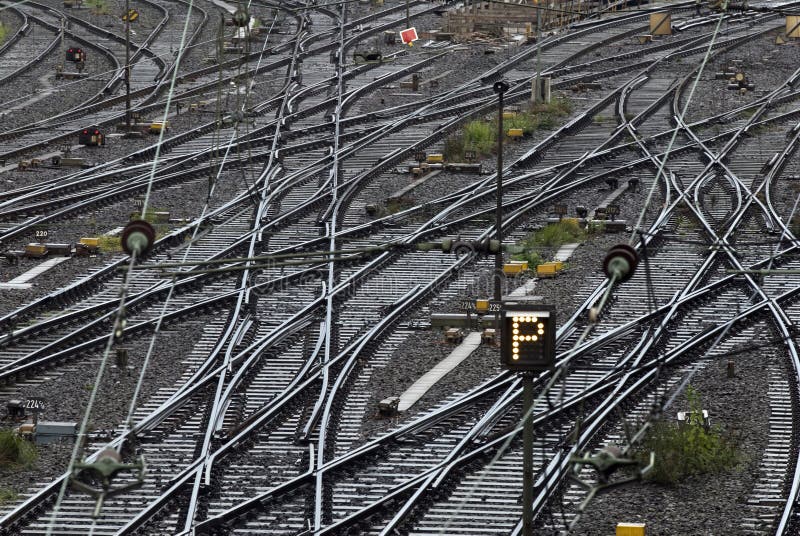 De sporen van de spoorweg stock foto. Image of punt, spoor - 18448676