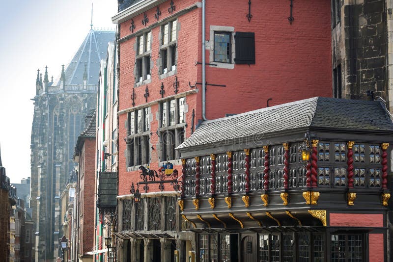 De Stadscentrum Van Aken, Duitsland Stock Afbeelding - Image of beroemd ...