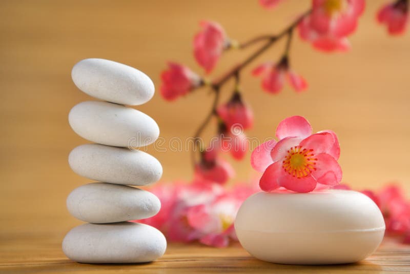 De Steen Van Zen En Aromatische Zeepstaaf Stock Afbeelding - Image of ...