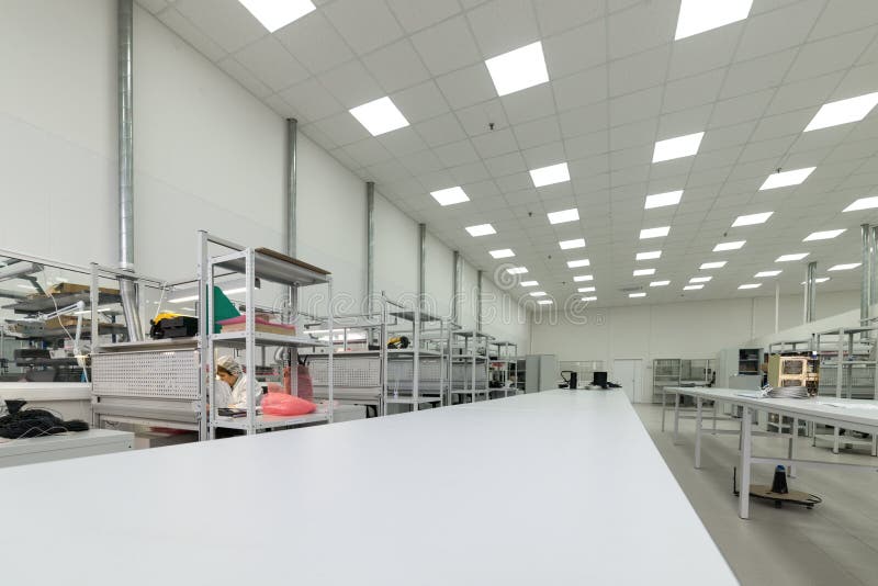 De Steun En De Pre-assemblage Van De Workshopoppervlakte Elektronische ...