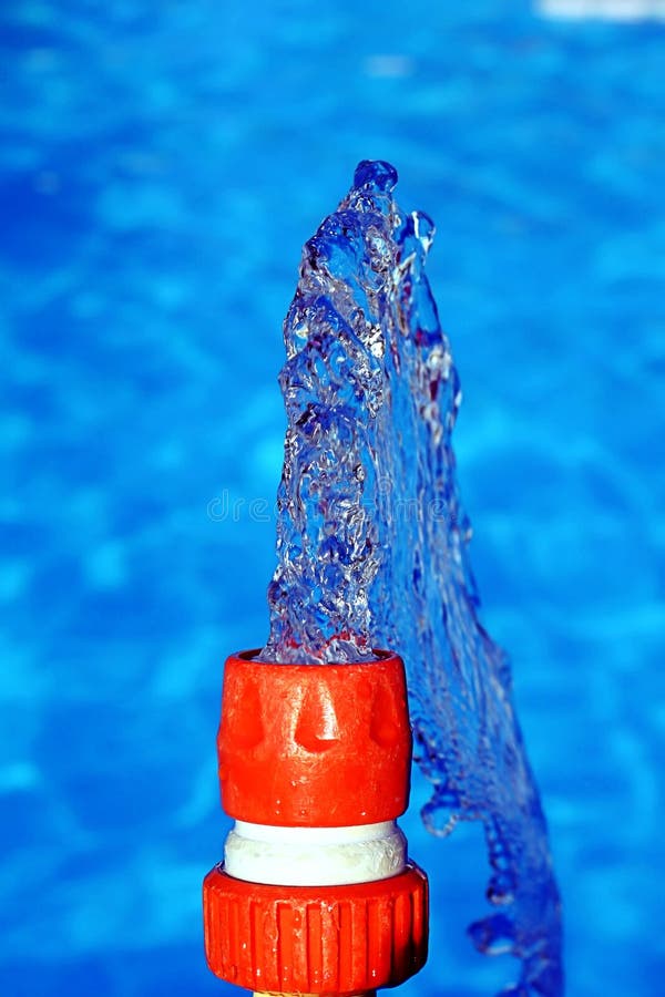 De Straal Van Het Water Van De Slang Stock Foto - Image of vreugde ...