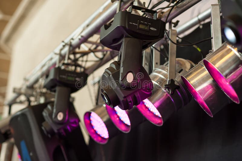 Structuren Van Podiumverlichtingsapparatuur Stock Foto - Image of lucht ...