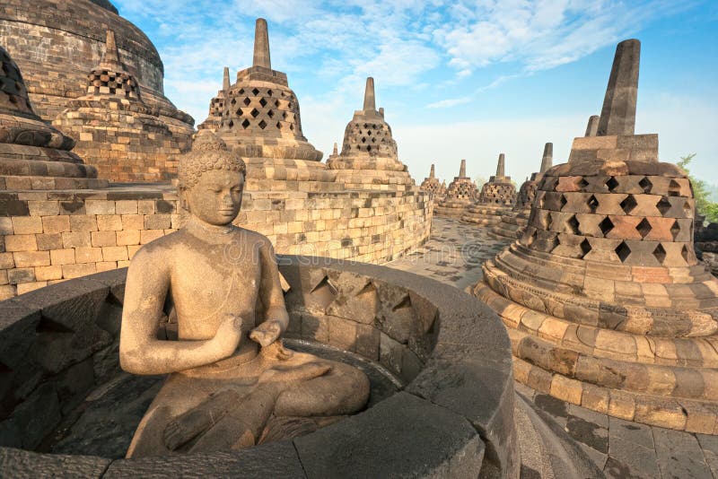 De Tempel Van Borobudur, Yogyakarta, Java, Indonesië. Stock Foto - Image of borobudur ...