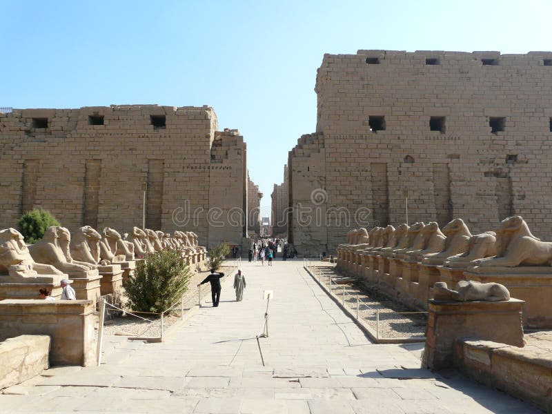 De tempel van Luxor redactionele foto. Image of egypte - 64028516