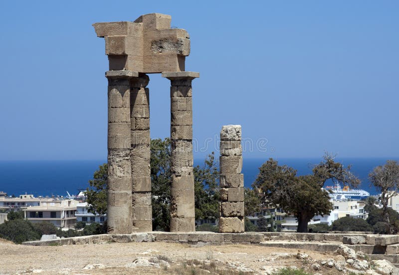 Tempel Van Apollo Op Rhodos Stock Foto - Image of kolommen, heidenen ...