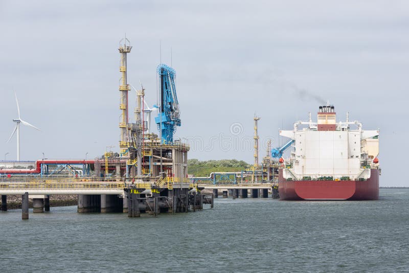 LNG-overslagterminal in De Haven Van Rotterdam, De Grootste Zeehaven ...