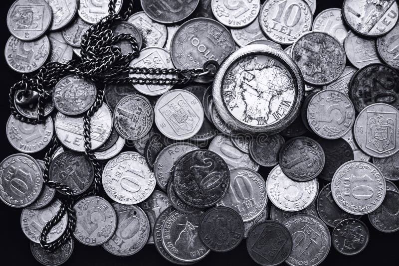 De tijd is zwart-wit geld stock afbeelding. Image of klok - 67159783